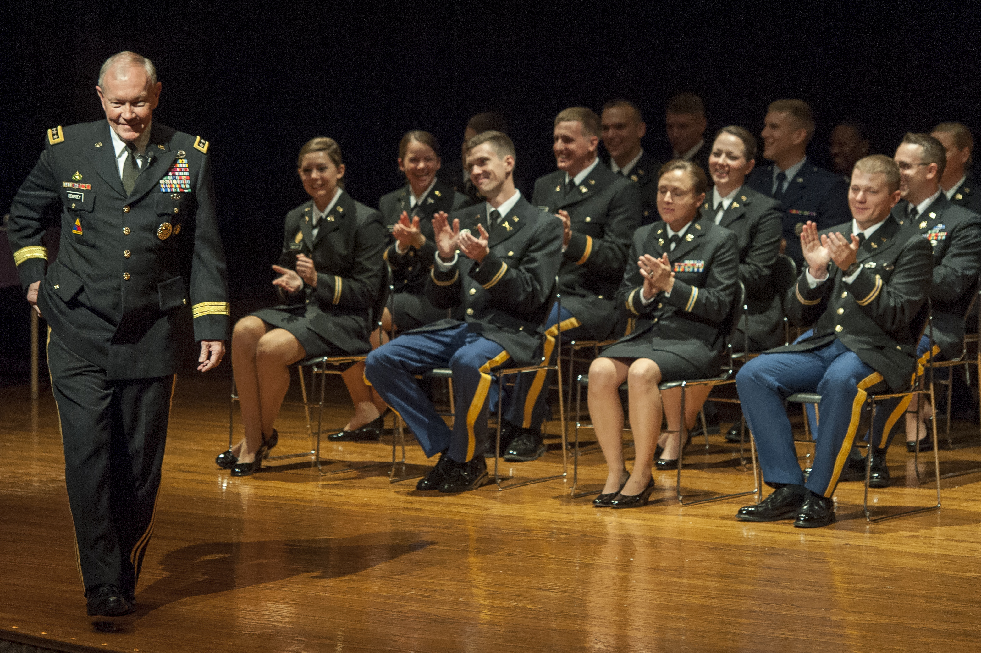 General Dempsey assists with Kansas State University's ROTC ...
